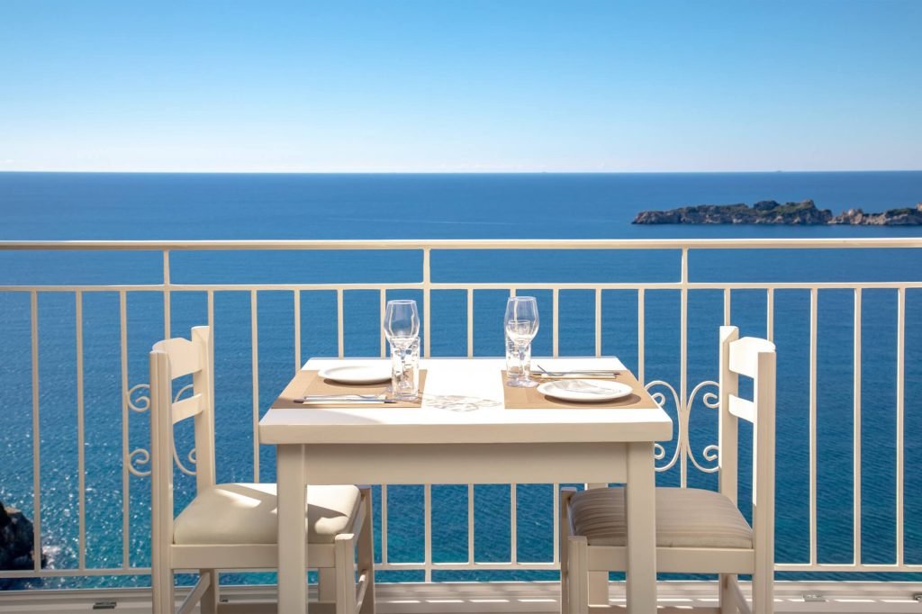 Panorama Restaurant– Ελληνική & Μεσογειακή Κουζίνα | Αφιώνας